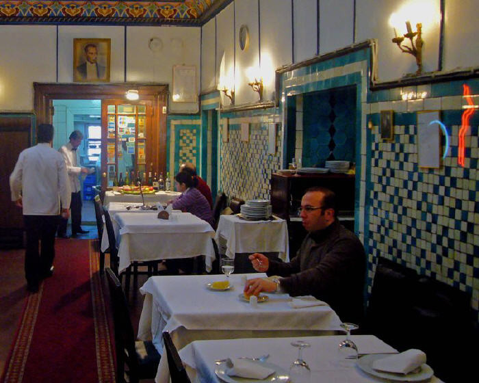 Pandeli :: Business Trip Friend